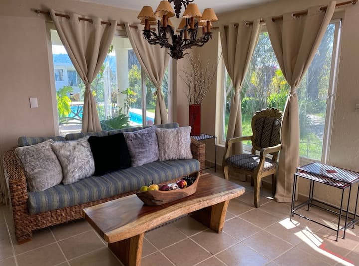 Hermosa Casa Alberca Y Jardín - Valle de Bravo