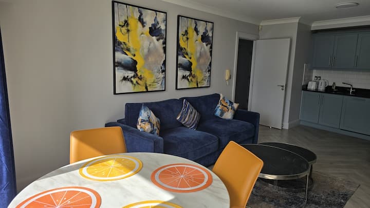 Exquisite Sea View Apartment In Salthill, Galway - Galway