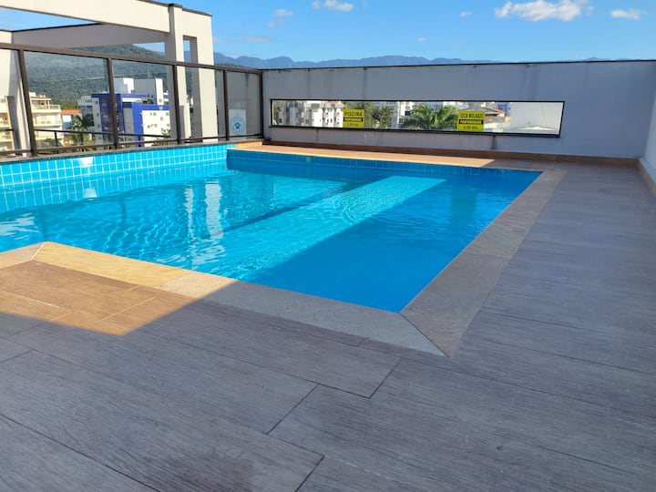 Apto Itaguá 2 Suítes, 2 Vagas De Garagem, Piscina - Ubatuba