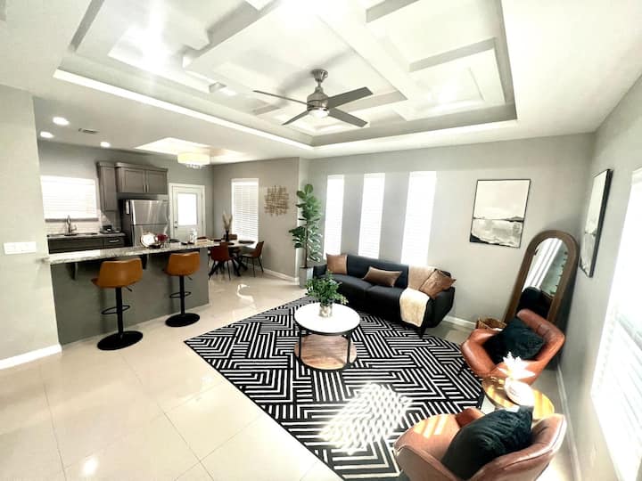 Gated 2br Condo, Walk To Dining•near Mall•hosptals - Pharr, TX