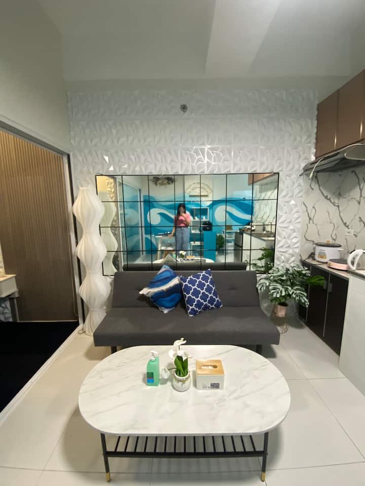 Floridian Suite Condotel - Naga