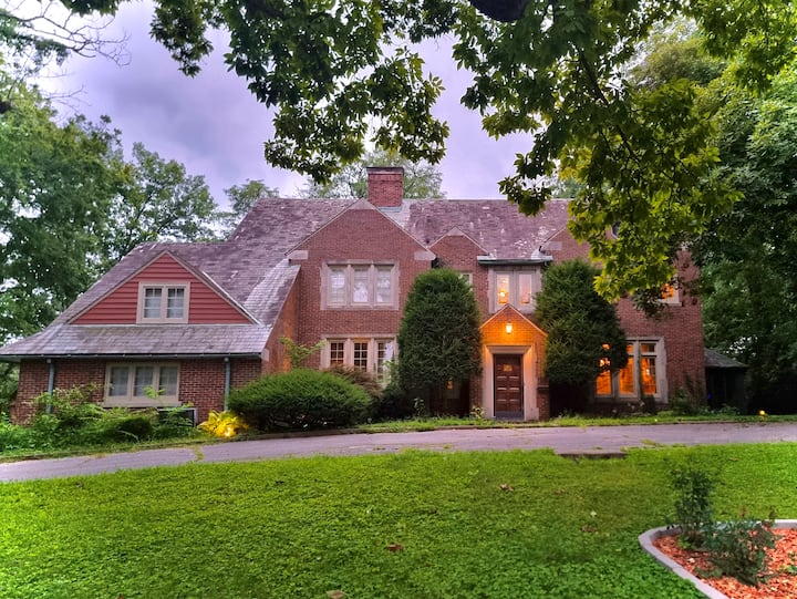 <Powers Manor> Midnight Elegance - Decatur, IL