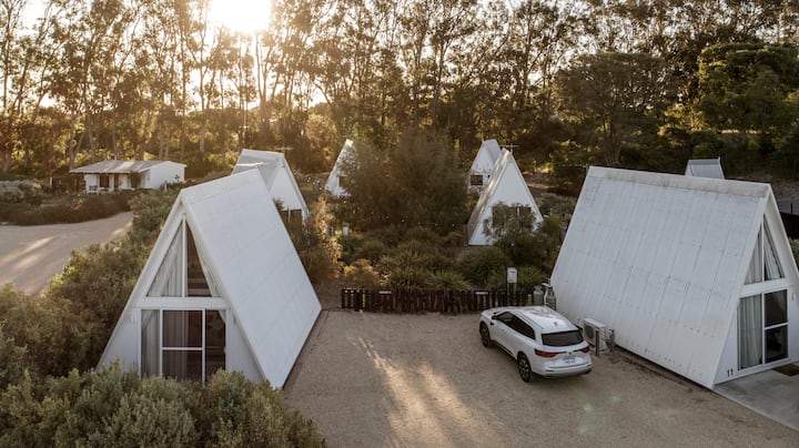 Teepee Sleepovers. 2 Adults Each Chalet. - Esperance