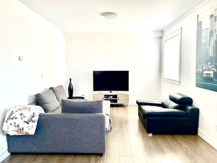 Cozy Place With Tons Of Space - Point Roberts, WA