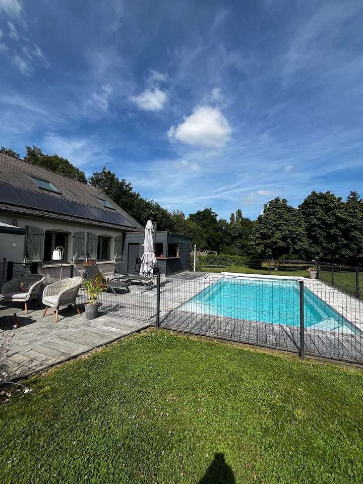 Maison 8 Personnes Avec Piscine - Château-Gontier