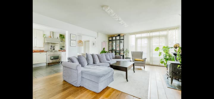 Private Corner  House With Kids Playing Ground - Tilburg
