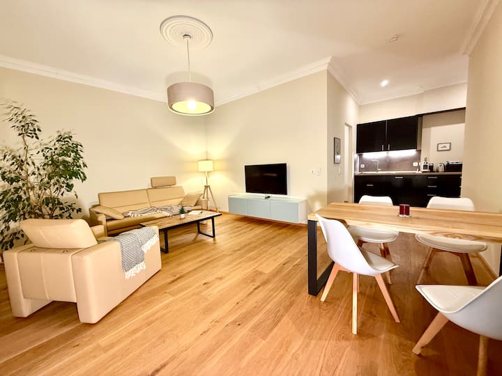 Luxus-apartment Im Stadtzentrum Inkl. Stellplatz - Leipzig