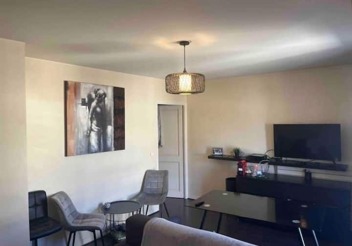 Cosy Appartement Avec Balcon - Levallois-Perret
