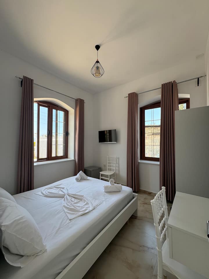 Double Room With Garden View - Saranda