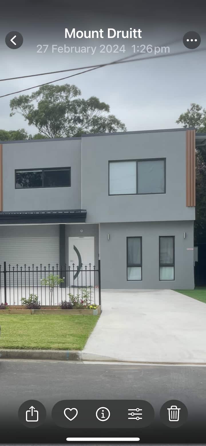 Quiet Spacious Family House Mount Druitt - Kingswood