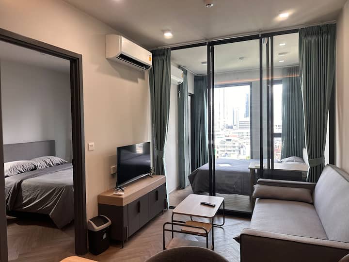 朱拉隆功大学Samyan地铁站六百米两房是隆酒吧街男孩街月租crypto特惠 - Bangkok