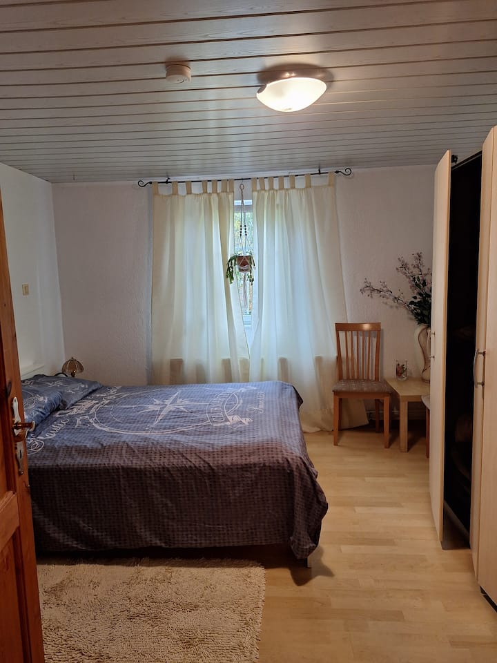 Quarto Com Cama De Casal. - Cochem