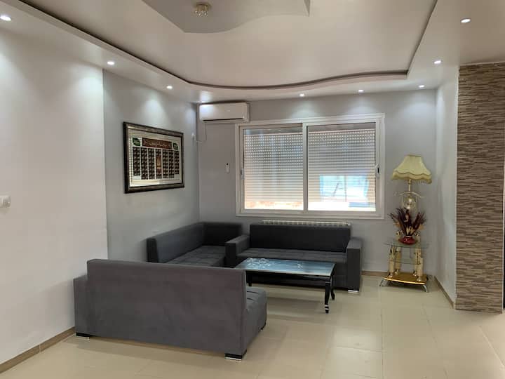 Niveau De Villa Avec Picsine Intex 2m - Constantine