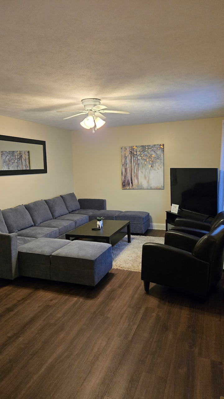 Large Townhouse By Stadium/hosp. - Morgantown, WV