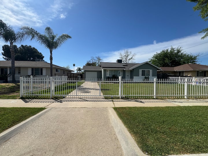 Fab 2b/2bth, All New & Easya To Us99 - Storyland, Fresno