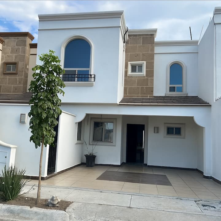Casa Frente A Parque Residencial - Saltillo