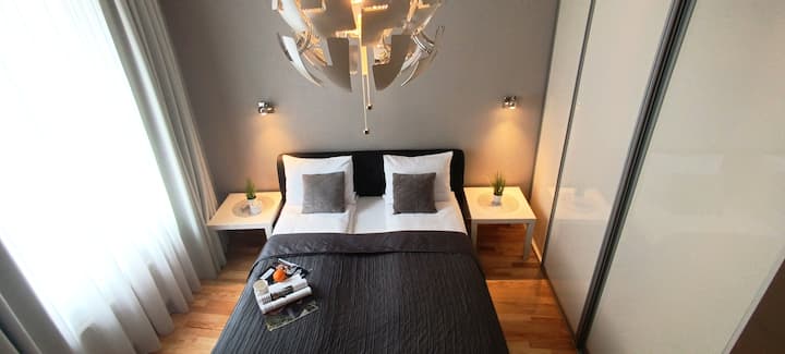 Old Town 2 Bedroom Apartment Near Waterfront - Riga