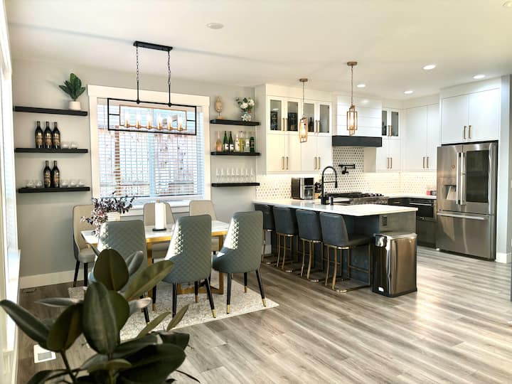 Charming House With Hot Tub And Steamer Shower - 達拉斯