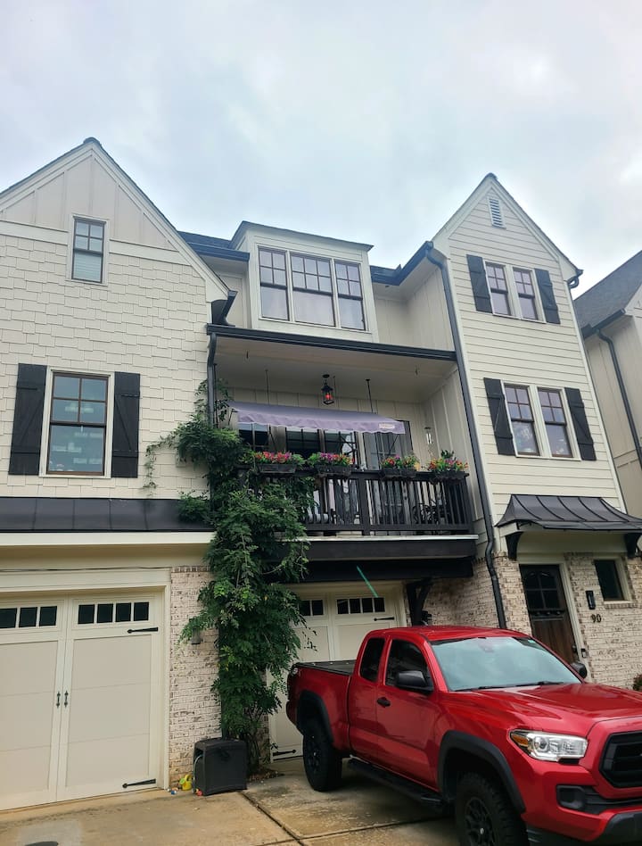 3 Bedroom Historic Roswell And Trails Retreat - Roswell, GA