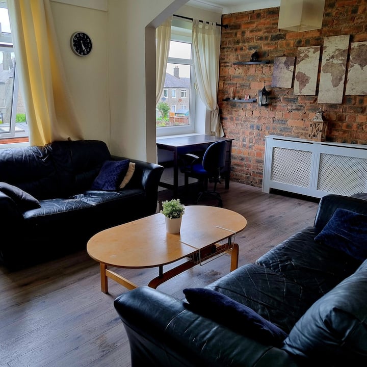 A Double Bedroom In Edinburgh - Edinburgh