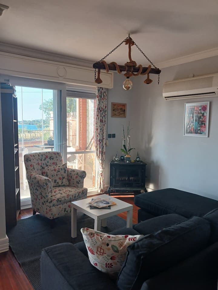 ÇEşme Dalyan Denize Sıfır Villa - Çeşme