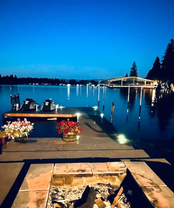Tiny Cozy Cottage On Lake Tapps - Lake Tapps, WA