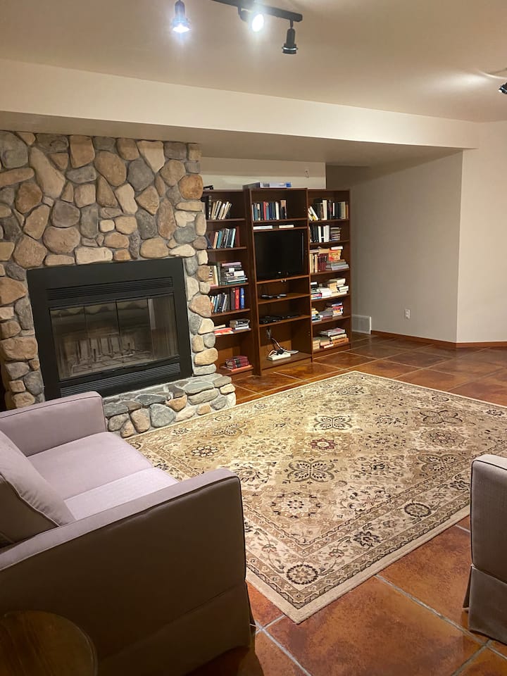 Basement Self Contained Suite - Vancouver Island