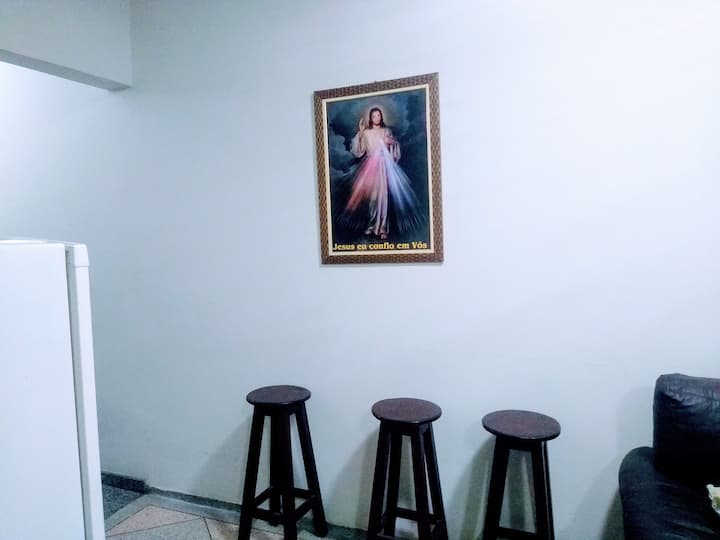 Ap500m Basílica Nova, 2suítes 12pessoas Wi-fi E Ar - Aparecida