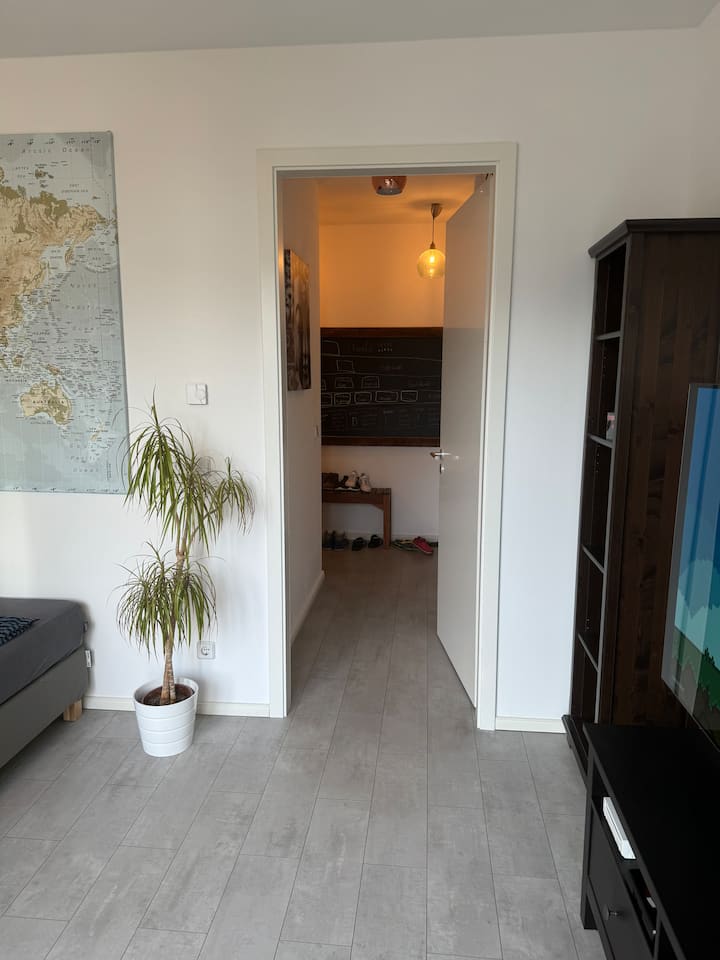 Luxurous Game Room With Private Bath In X-berg - Berlin