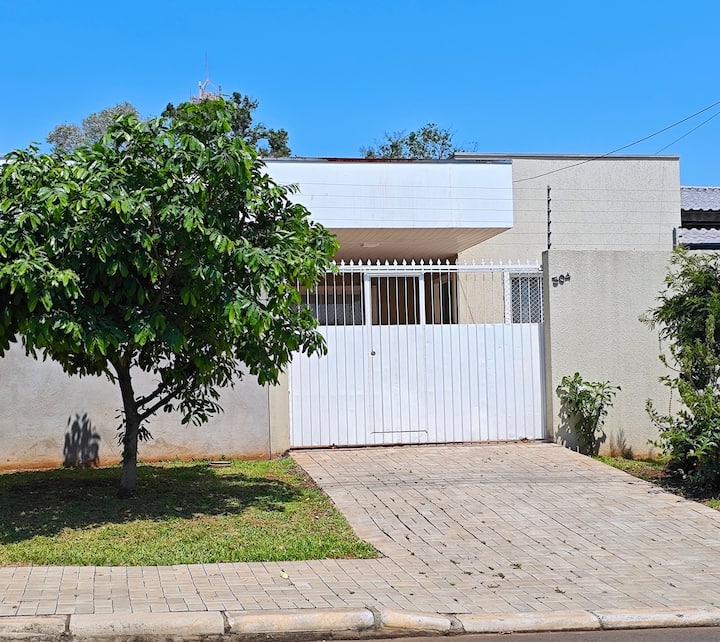 Casa Bourbon Pepper
Vila Adriana - Foz Do Iguaçu - Foz do Iguaçu