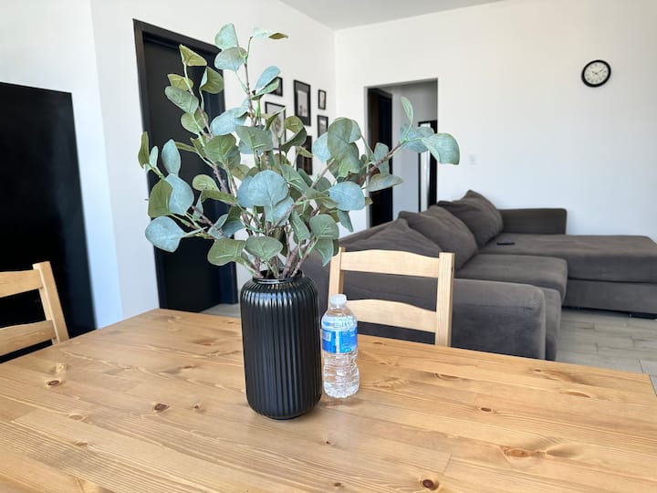 Near Airport, 2 Baths, Secure Gated Parking - Tijuana