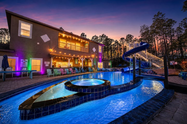 Lakefront Estate · Pool & Waterslide · Sleeps 45 - Groveland, FL