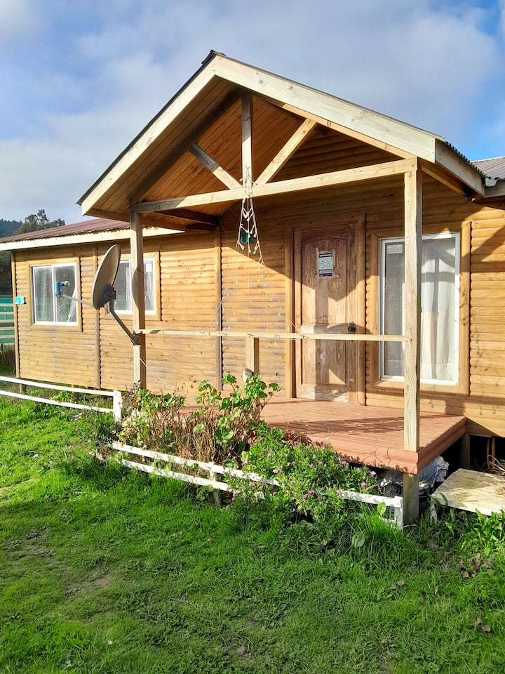Tinajas Frente Al Mar, Cerca De Río Y Bosque - Cobquecura