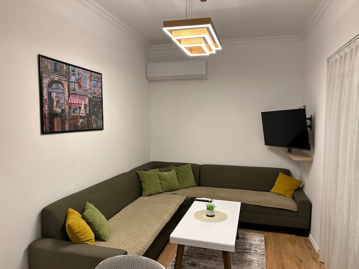 Modern Apt Near Bus Station - Kosovo