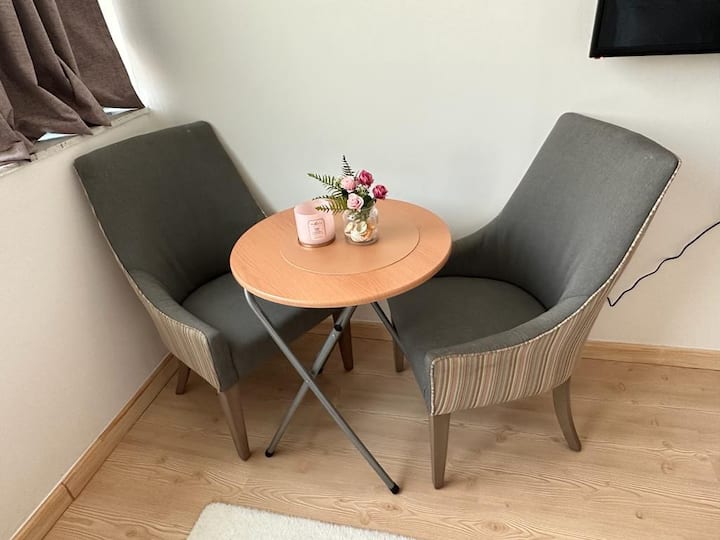 Two Single Beds Room - Abu Dhabi