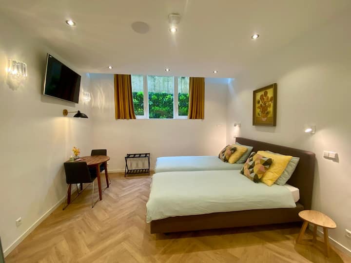 Lovely Large Flat In City Centre/quiet/private - Amsterdam