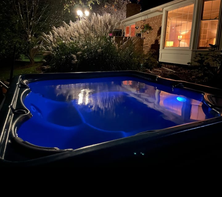 Peaceful Hilltop Escape Minutes From Ann Arbor - Brighton, MI