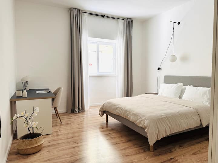Perfectly Located Apartment In St Julians - Malta