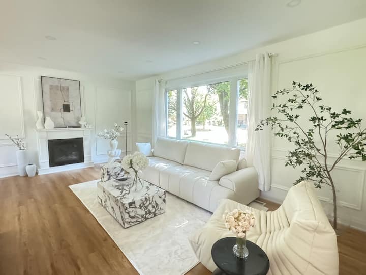 Stylish Private Room Near Algonquin College - Ottawa