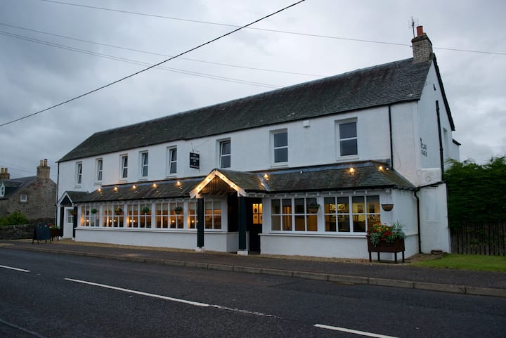 Room 3 At The Anglers - Dunkeld