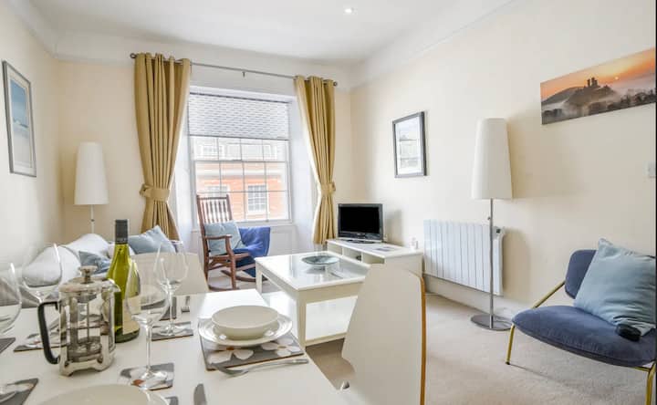 1 Bed Flat +Sofa-bed Sleeps 2-4 - Charmouth