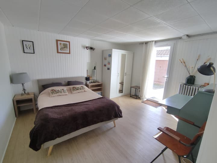 Chambre Avec Terrasse - Bourg-en-Bresse