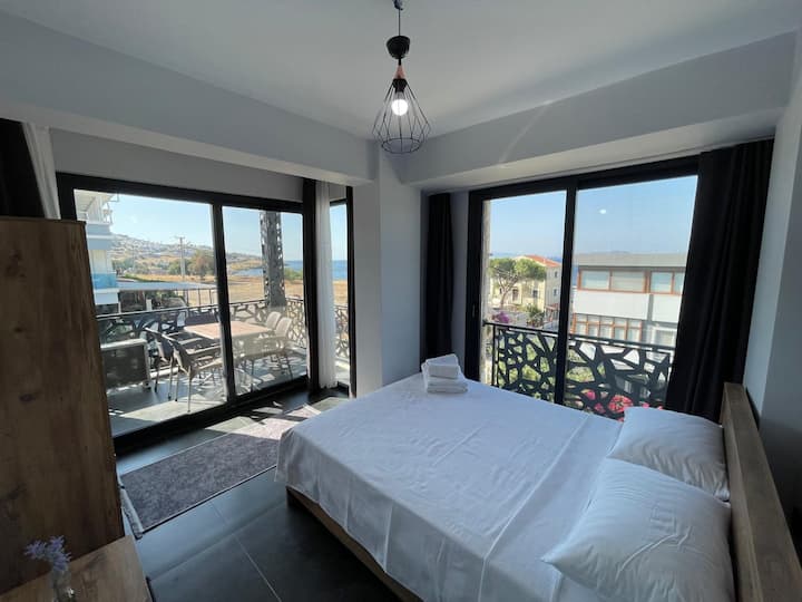 Yenifoça'da 1+1 Kiralık Oda - Aliağa