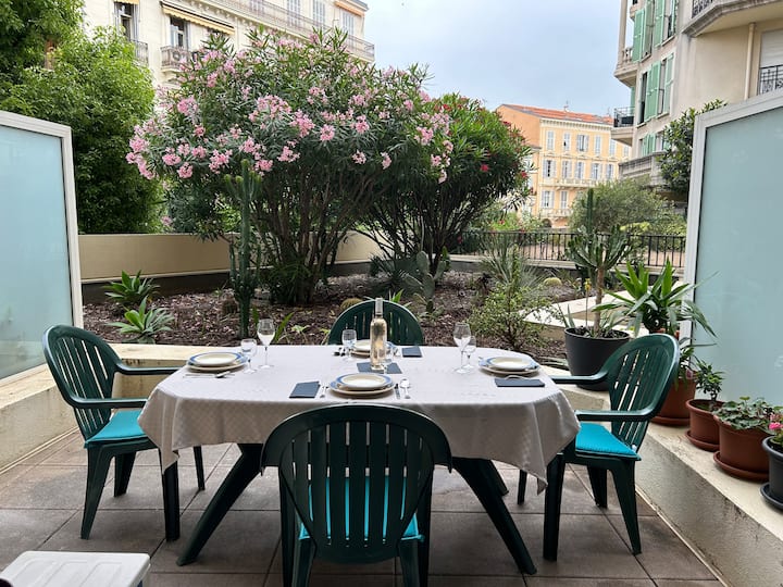 Vacances Au Bord De La Mer - Menton