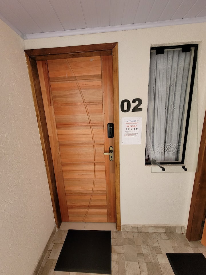 N02- Apartamento Inteiro 3 Quartos Leia O Anúncio - クリティバ