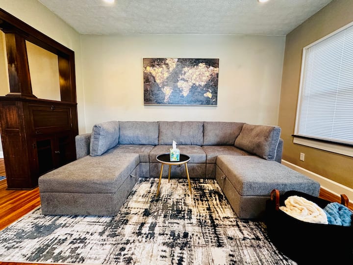 Cozy & Central | Sobro I Steps To Dining & Monon - Indianapolis, IN