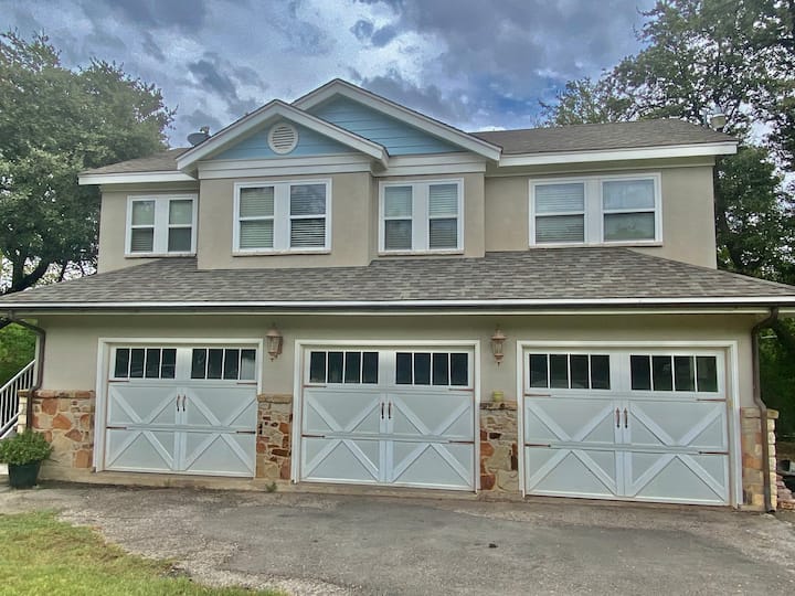 Charming Apartment On Lake Worth - Fort Worth, TX