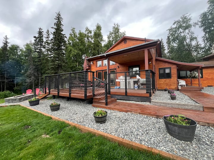Cozy Hillside Home With Sauna, Firepit And Deck - Long Lake, Anchorage