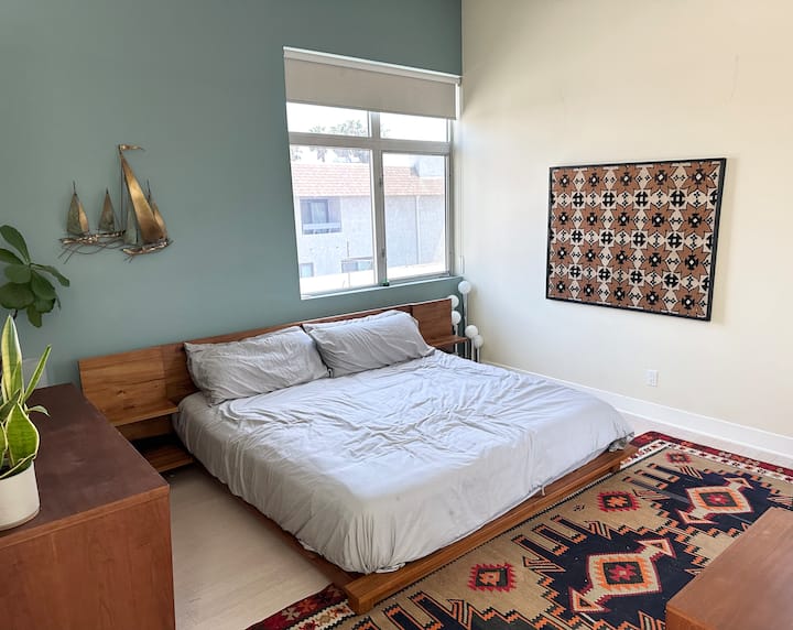 3br/3.5ba Nr. Venice, W. King Bed & Easy Parking - Venice Beach, CA
