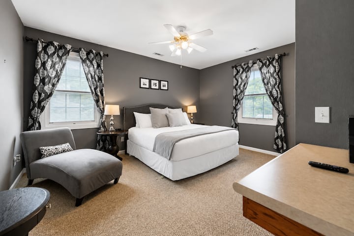 *Caboose*downtown Blue Ridge|southern Charm Suites - 블루 리지